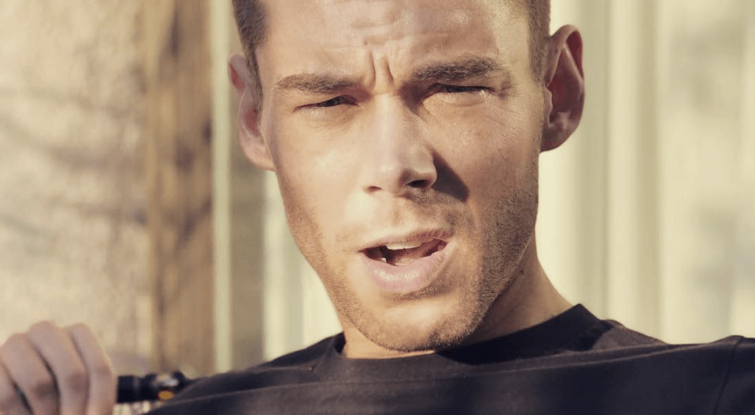 Brian J. Smith rejoint le casting de Matrix 4 - têtu·
