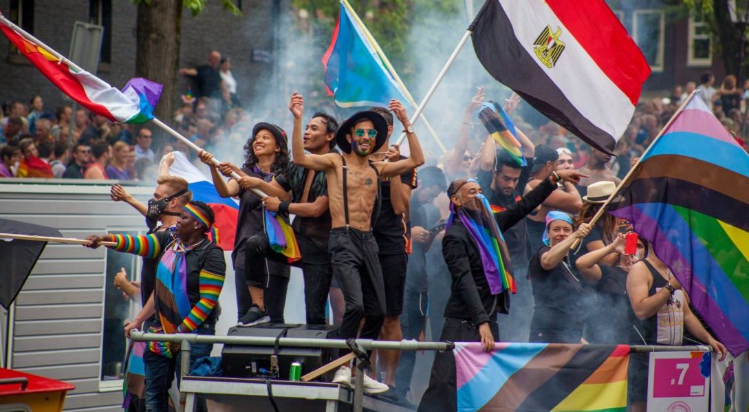 Bob l'éponge est la nouvelle icône queer de l'Internet - TÊTU