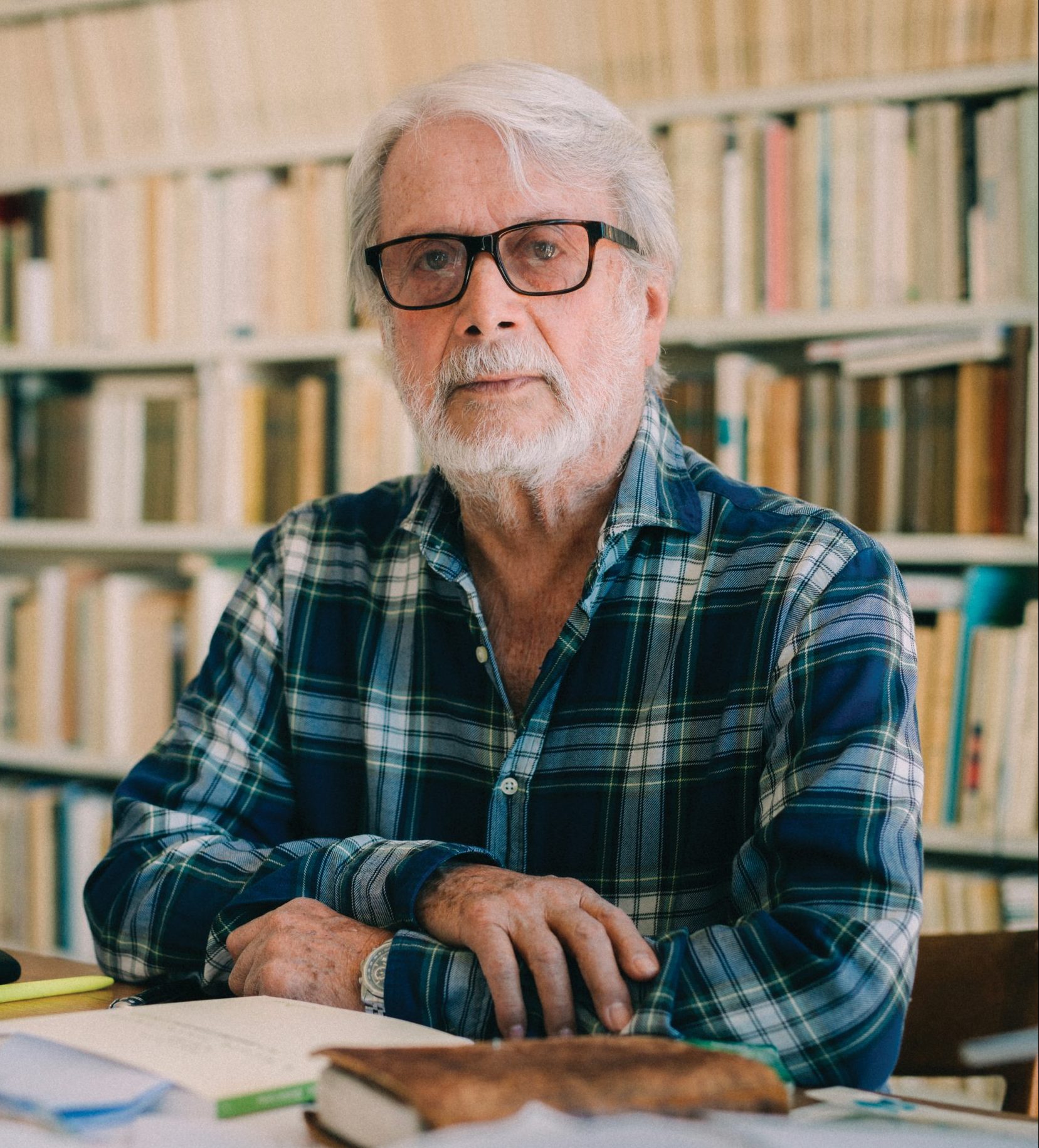 Mort de Daniel Defert : nous poursuivrons sa lutte contre le VIH/sida