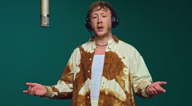 VIDÉO. Eddy de Pretto dévoile son nouveau titre "Parfaitement" dans une ...