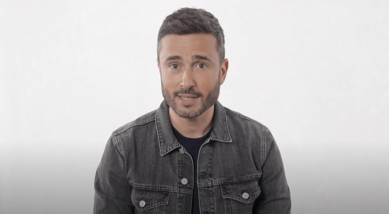 "Quotidien" : le chroniqueur Julien Bellver s'affiche avec son mec sur ...