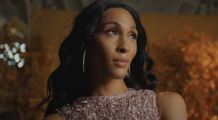 MJ Rodriguez, actrice star de "Pose", dévoile son premier single