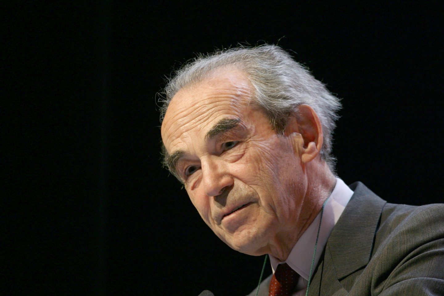 Dépénalisation de l'homosexualité : Robert Badinter raconte