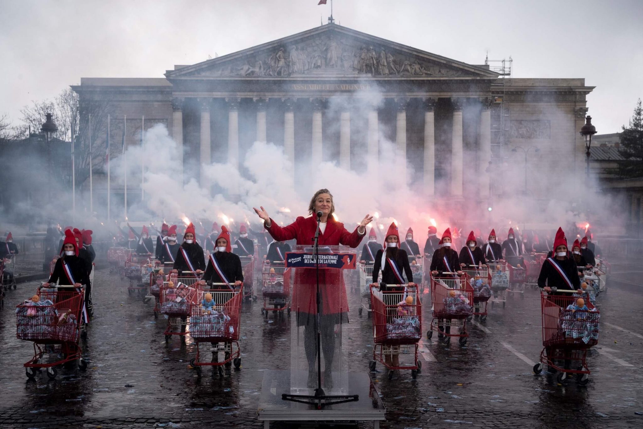 LMPT avec force contre les droits LGBT, mais n'assume toujours pas l ...