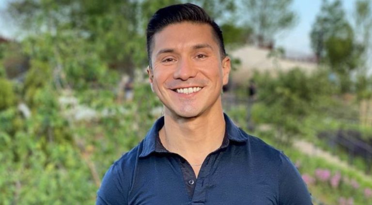 Le présentateur Erick Adame revient sur les images volées de son plan ...