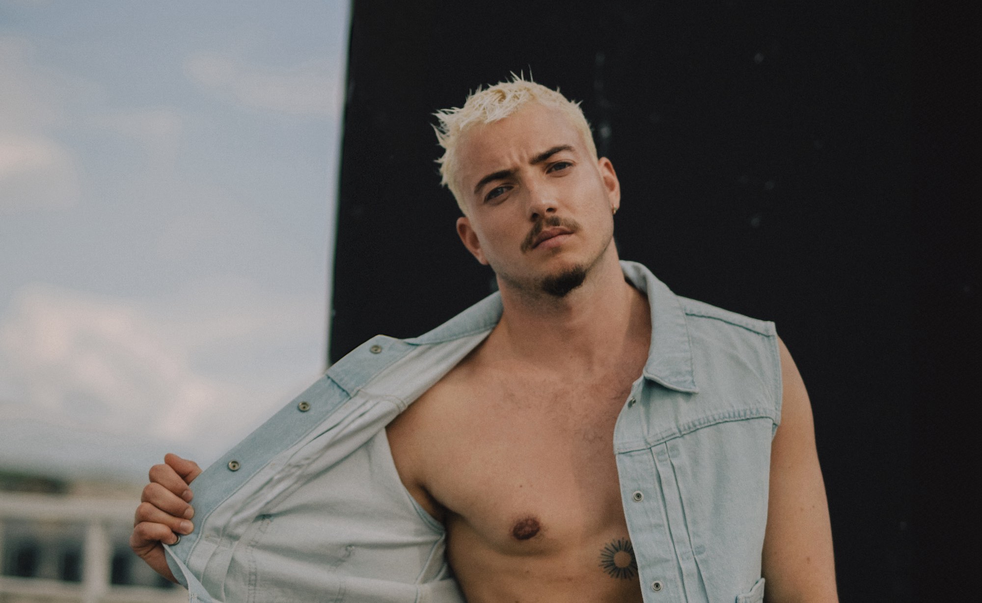 Léon Salin : "On est tous transphobes